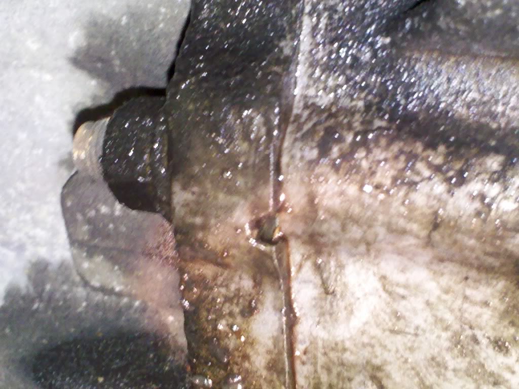 A hole in my transfer case - DodgeForum.com